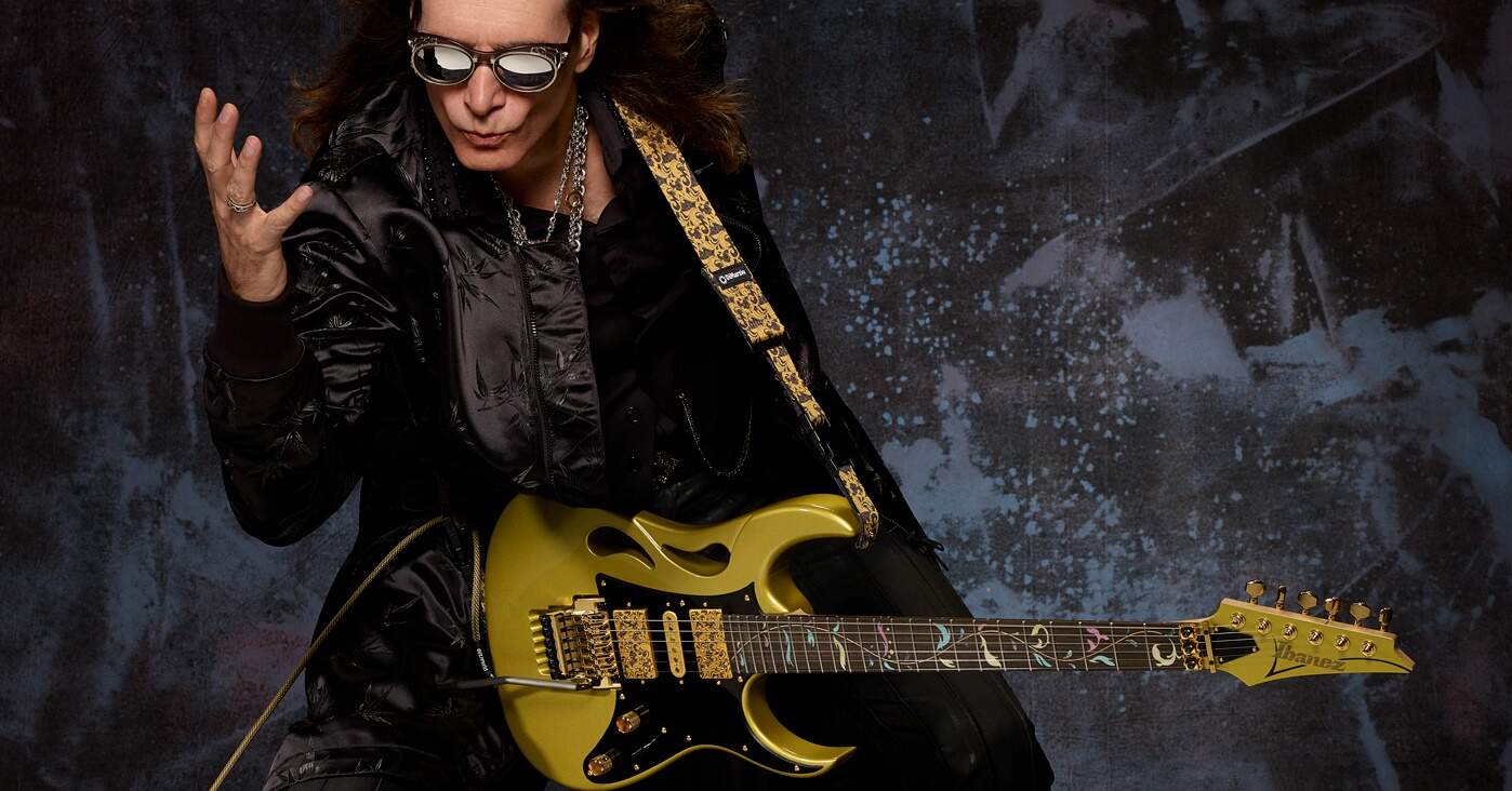 Como Steve Vai mudou a Ibanez JEM até chegar à Ibanez PIA